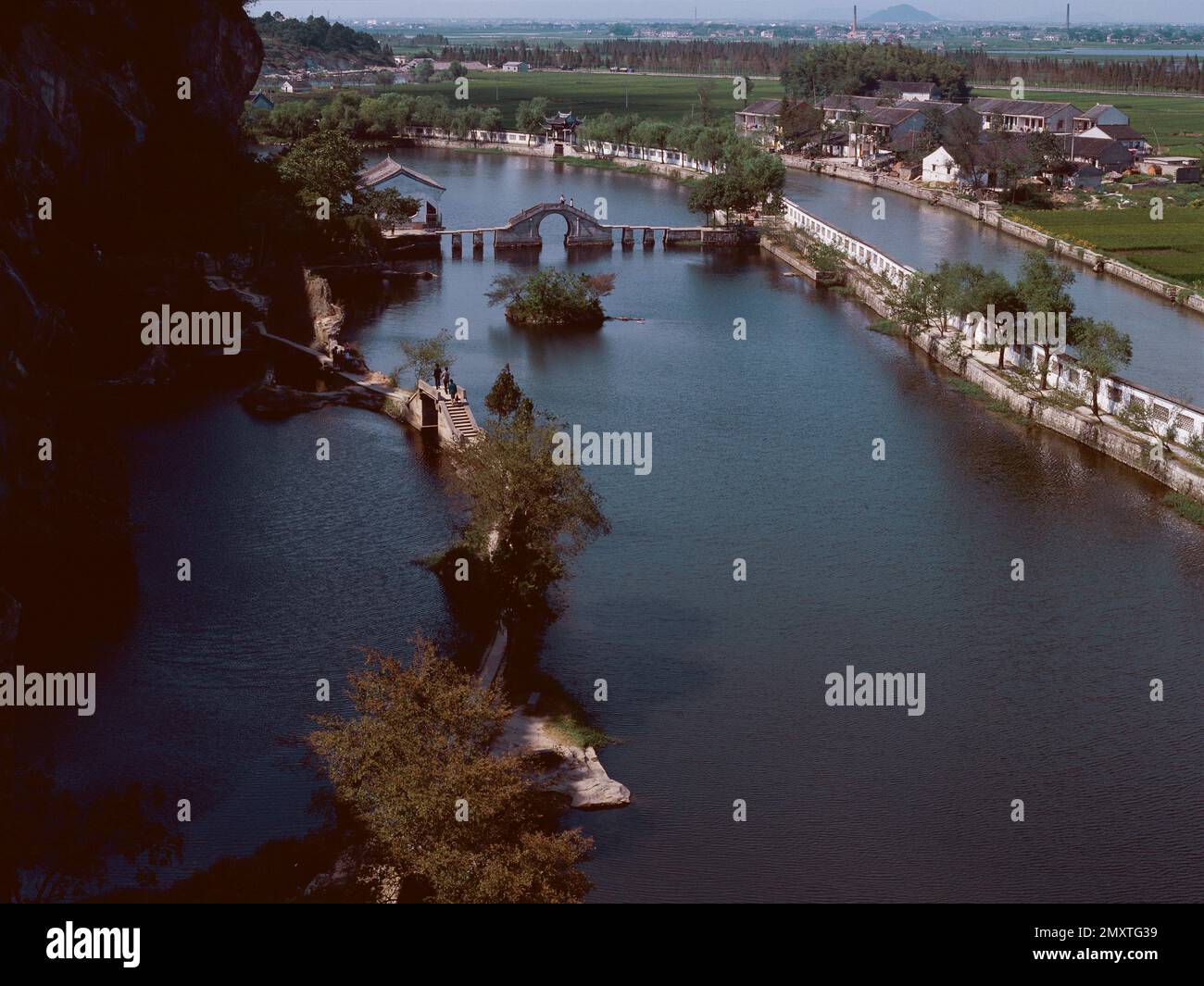 Shaoxing ancient city hi-res stock photography and images - Alamy