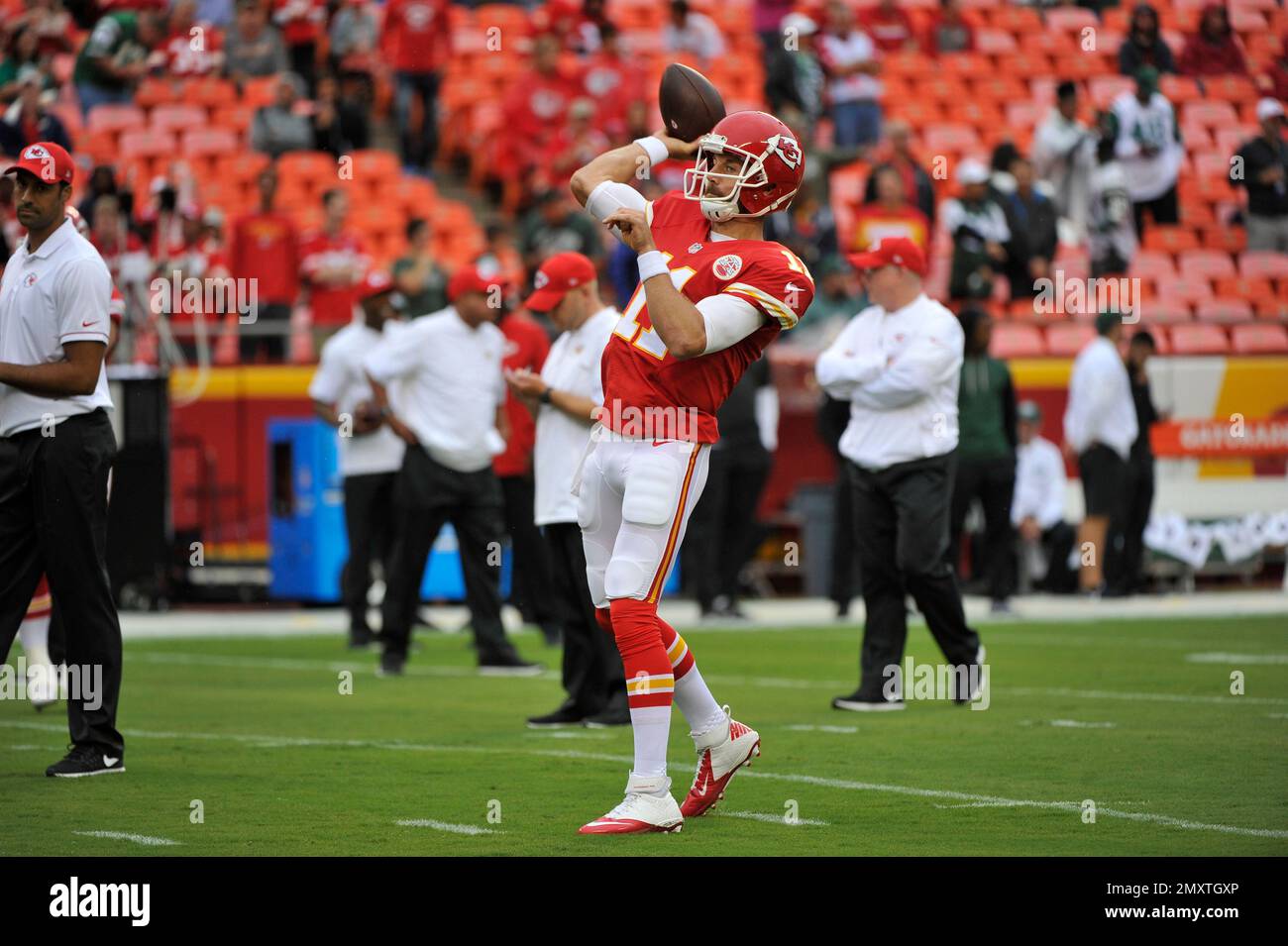 Kansas City Chiefs quarterback Alex Smith (11) throws before an NFL ...