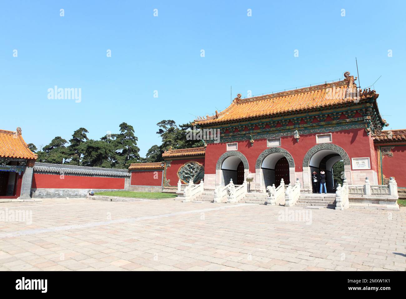 Clear zhaoling hi-res stock photography and images - Alamy