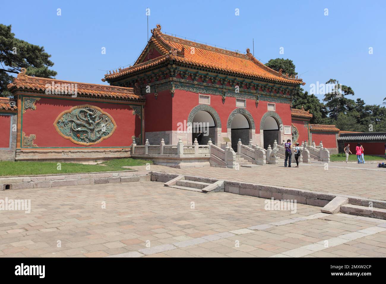 Clear zhaoling hi-res stock photography and images - Alamy