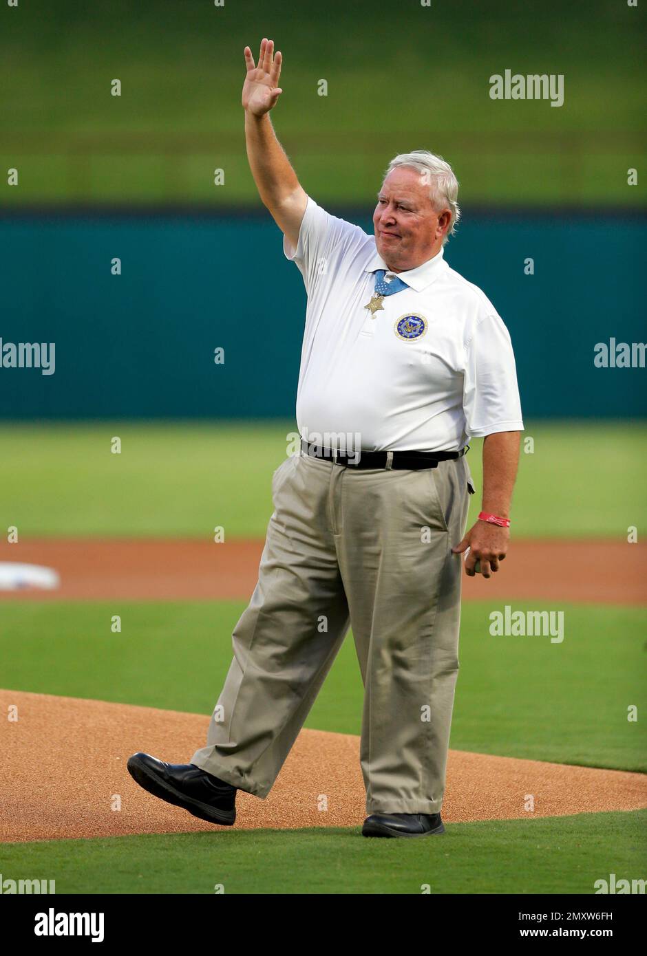 Retired U.S. Army National Guard Colonel and Congressional Medal of ...