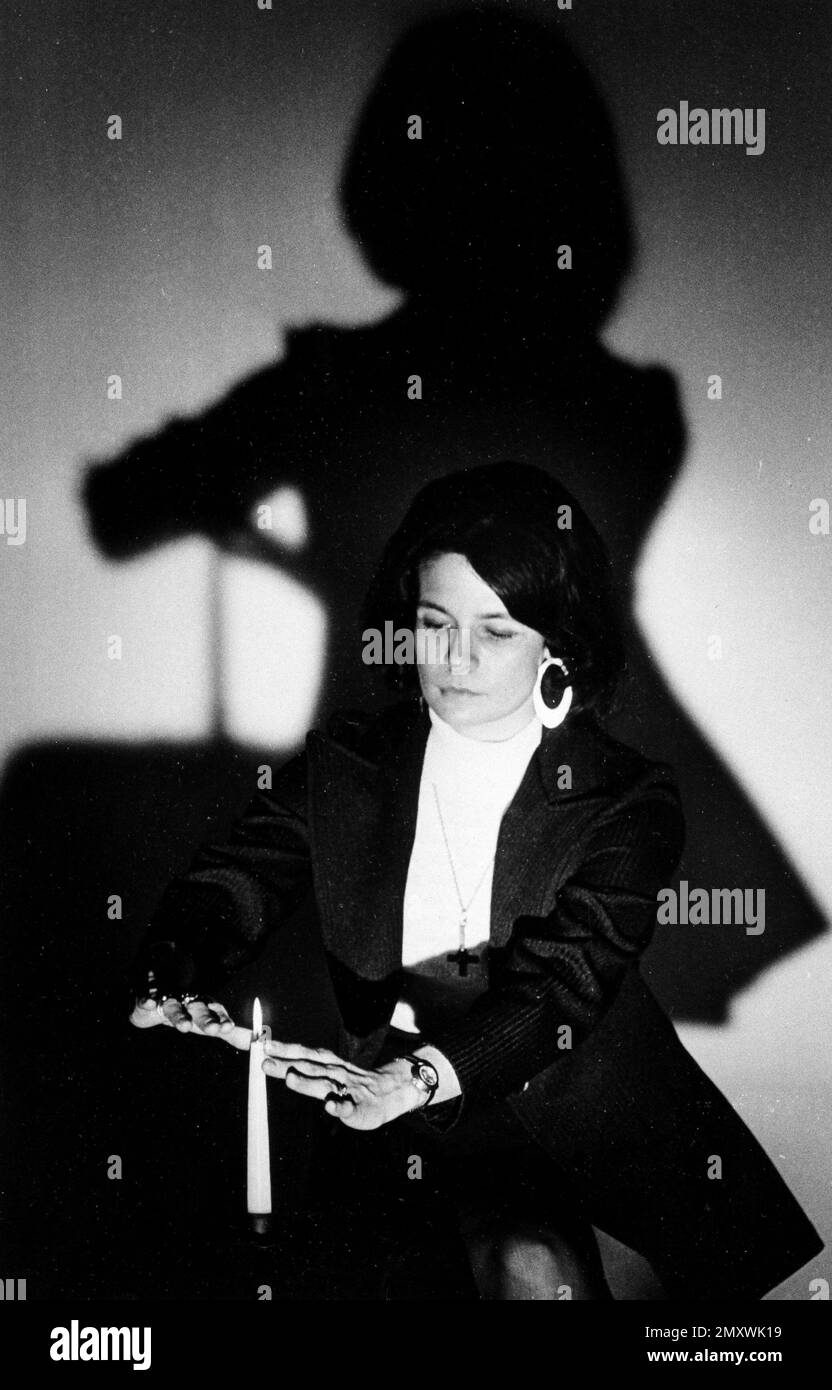 Mary Bloom, high priestess of a coven of witches in Green Bay, Wisc ...