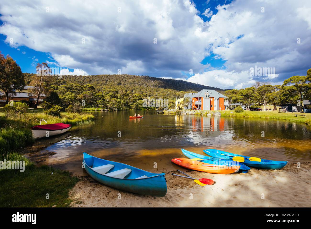 Lake Crackenback Snowy Mountains Australia Stock Photo - Alamy