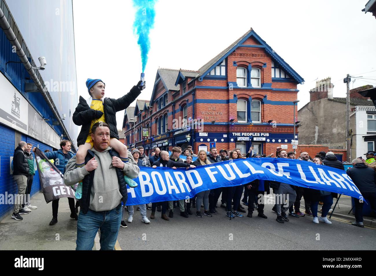Everton fans protest against the board of directors and owners of the ...
