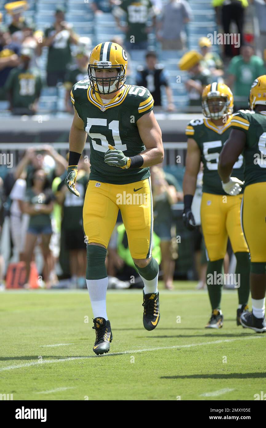 Green Bay Packers outside linebacker Kyler Fackrell (51) warms up ...
