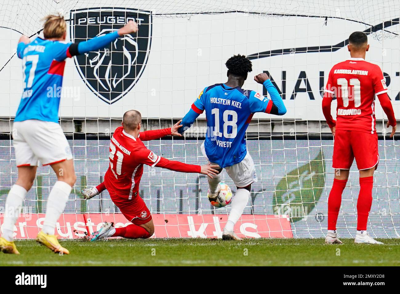 Hendrick zuck 1 fc kaiserslautern hi-res stock photography and images ...