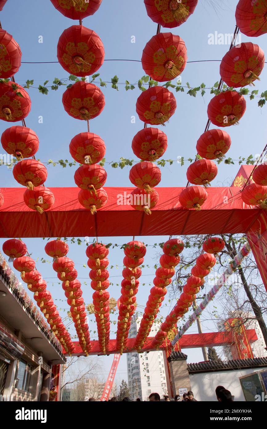 Temple fairs hi-res stock photography and images - Alamy