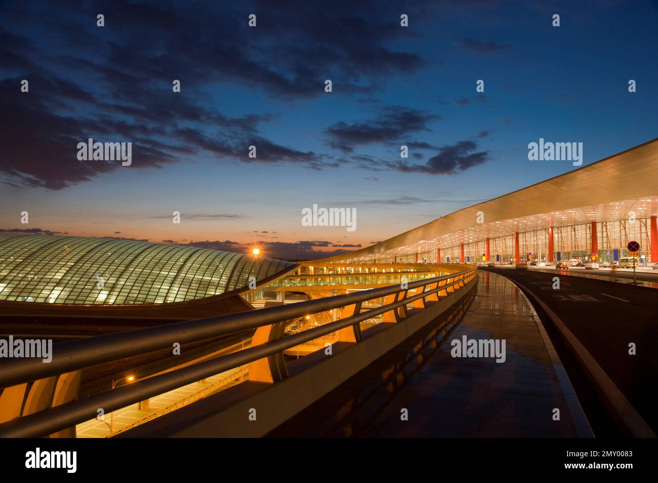 The capital airport terminal 3 Stock Photo - Alamy