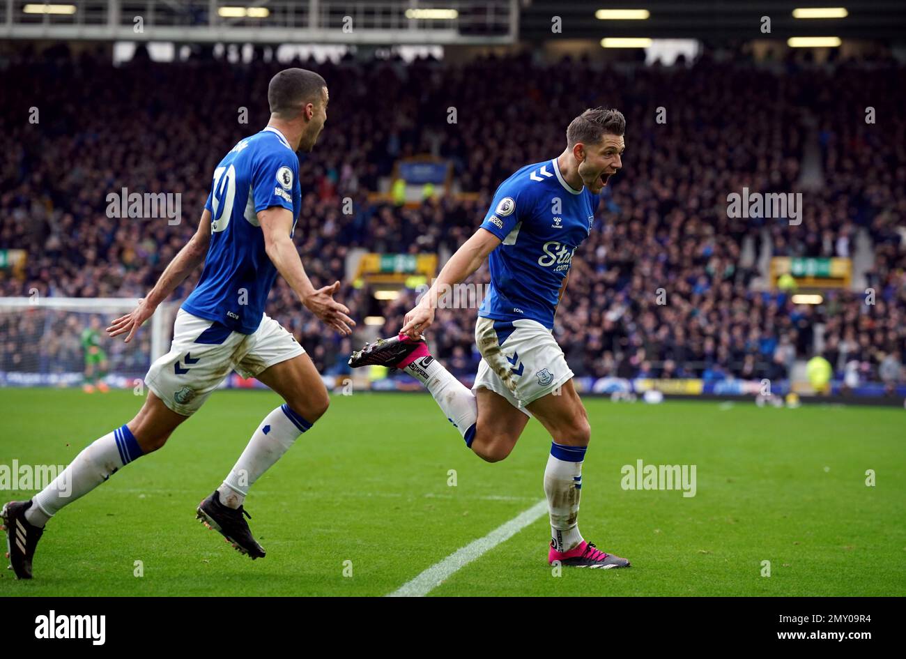 James tarkowski celebrates hi-res stock photography and images - Alamy