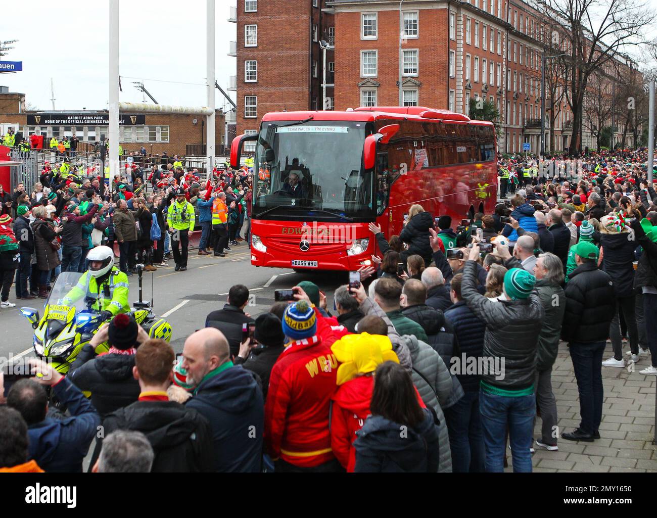 Cardiff rugby ireland bus hi-res stock photography and images - Alamy