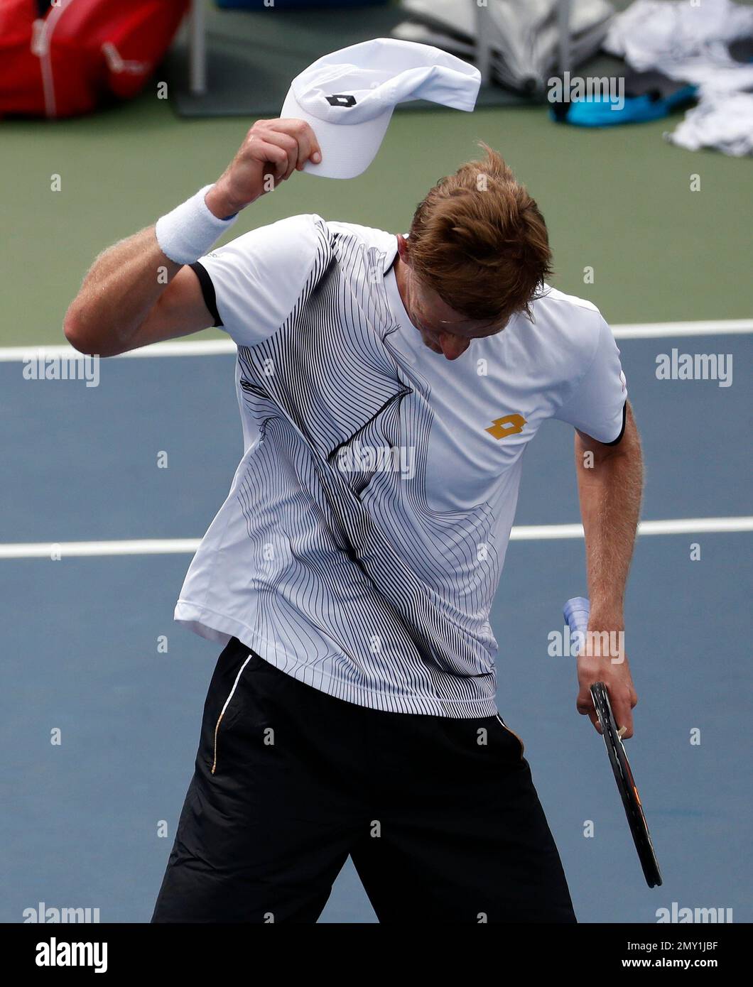 Kevin Anderson, of South Africa, reacts after defeating Vasek Pospisil ...