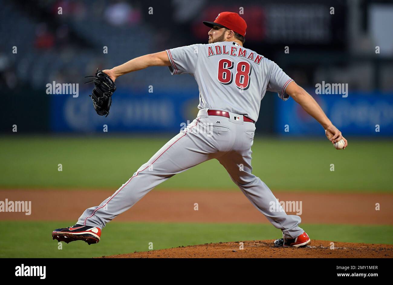 Cincinnati Reds starting pitcher Tim Adleman winds up during the first ...
