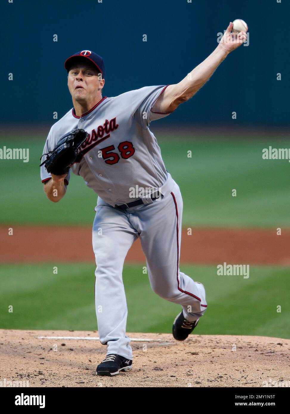 Minnesota Twins starting pitcher Andrew Albers delivers against the ...