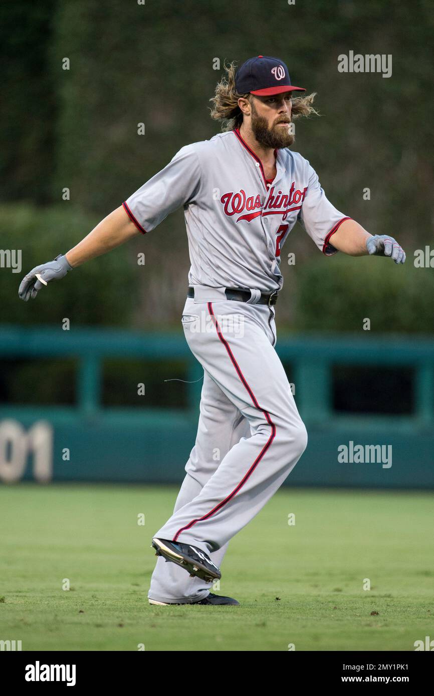 Washington Nationals' Jayson Werth loosens up prior to the first inning ...