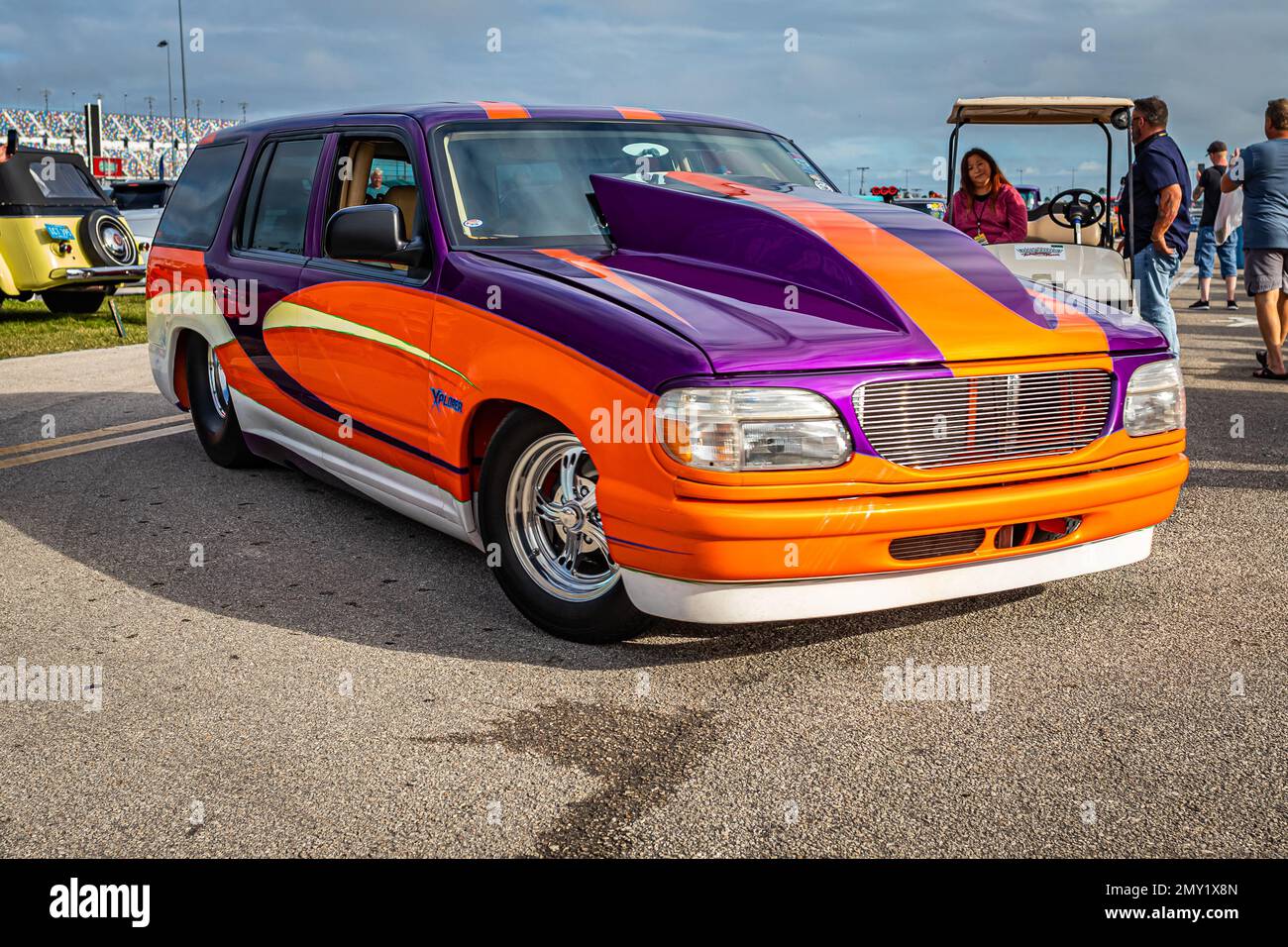 Xp8 hi-res stock photography and images - Alamy