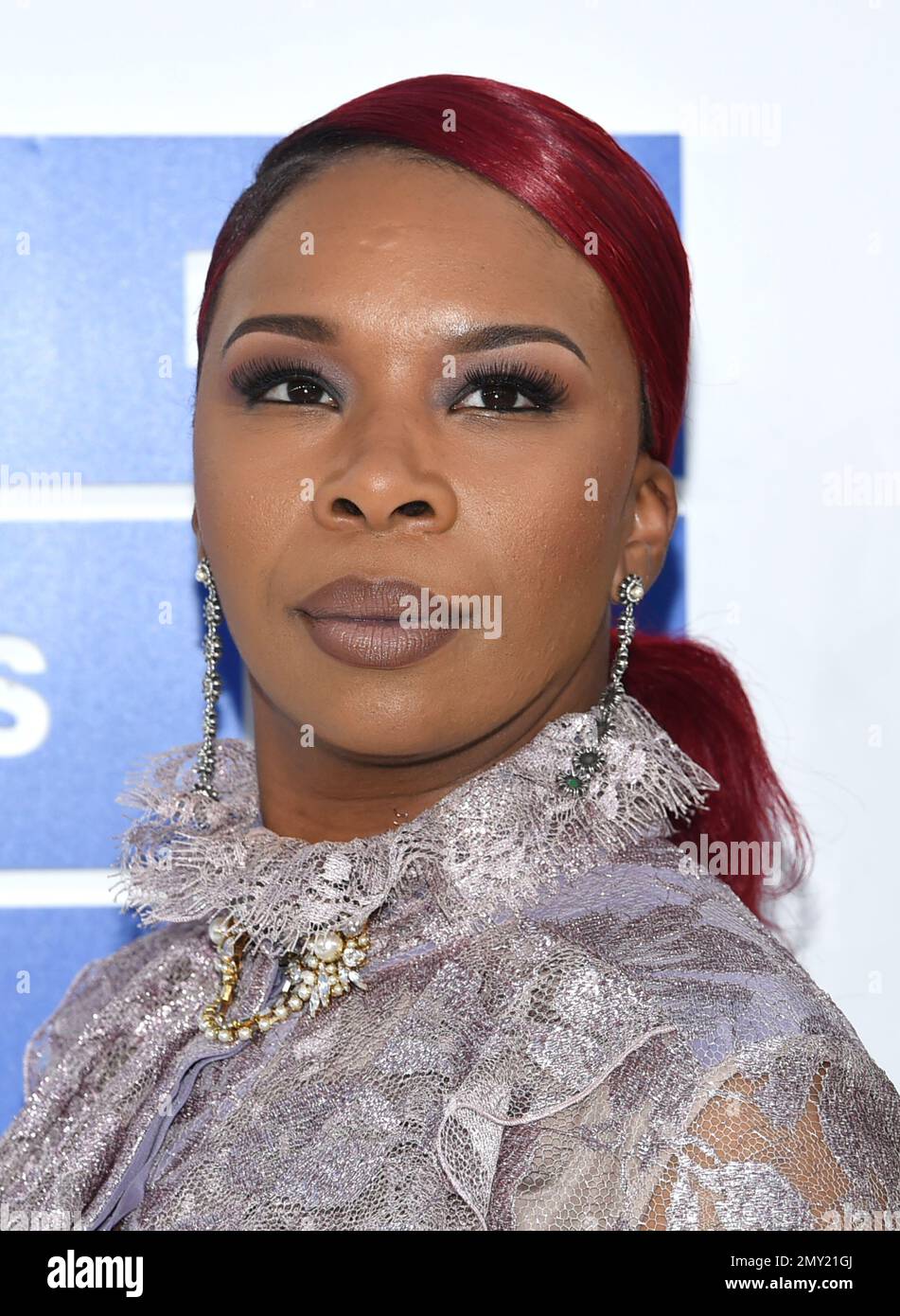 Lesley McFadden, from Mothers of the Movement, arrives at the MTV Video ...