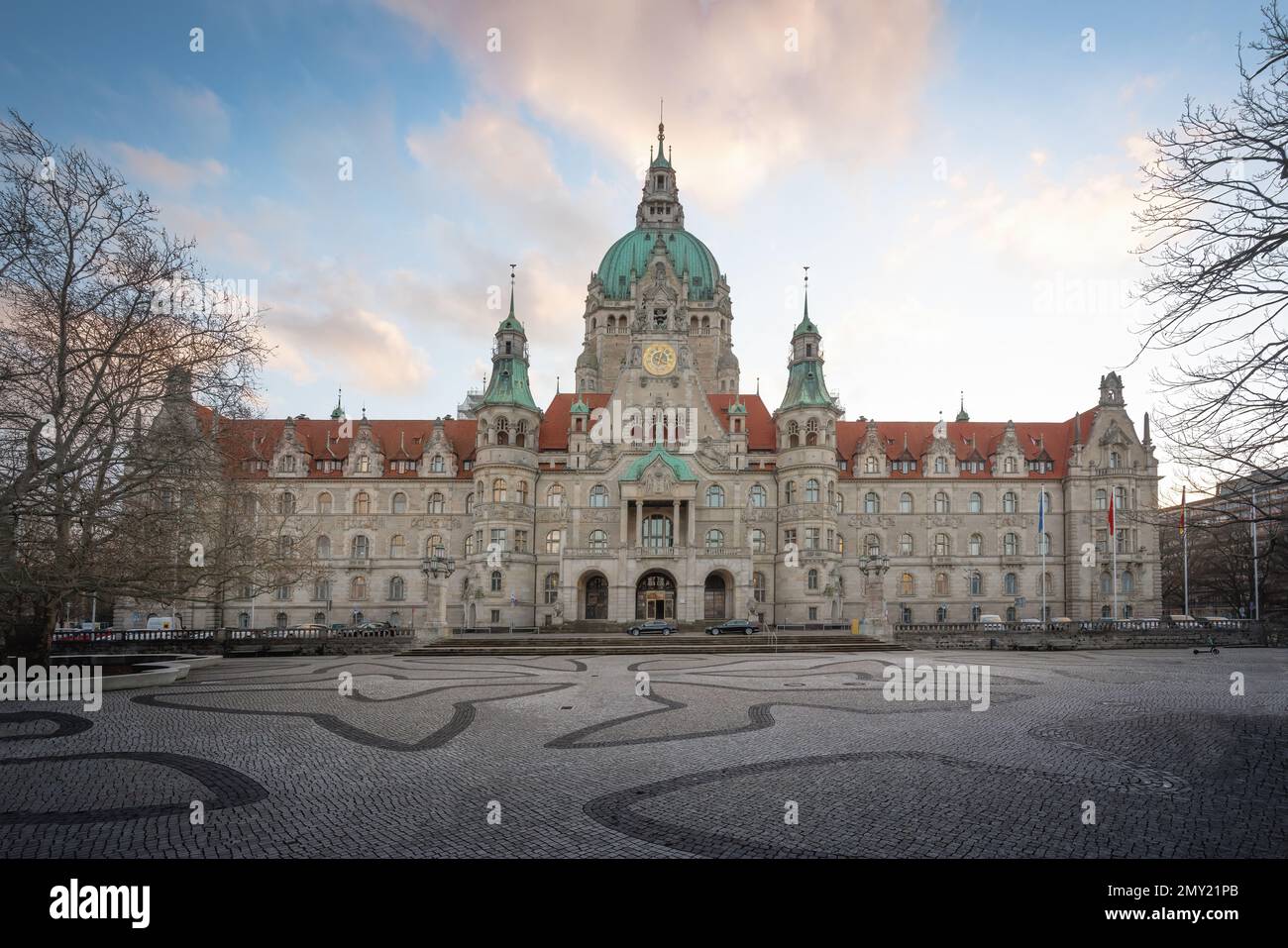 New town hall hi-res stock photography and images - Alamy