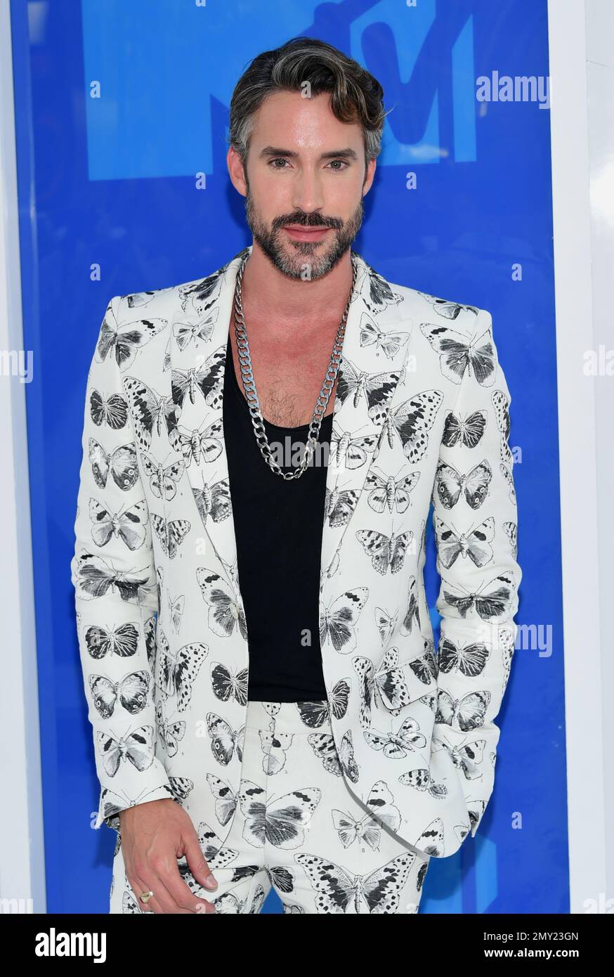 Robert Sepúlveda Jr. arrives at the MTV Video Music Awards at Madison ...