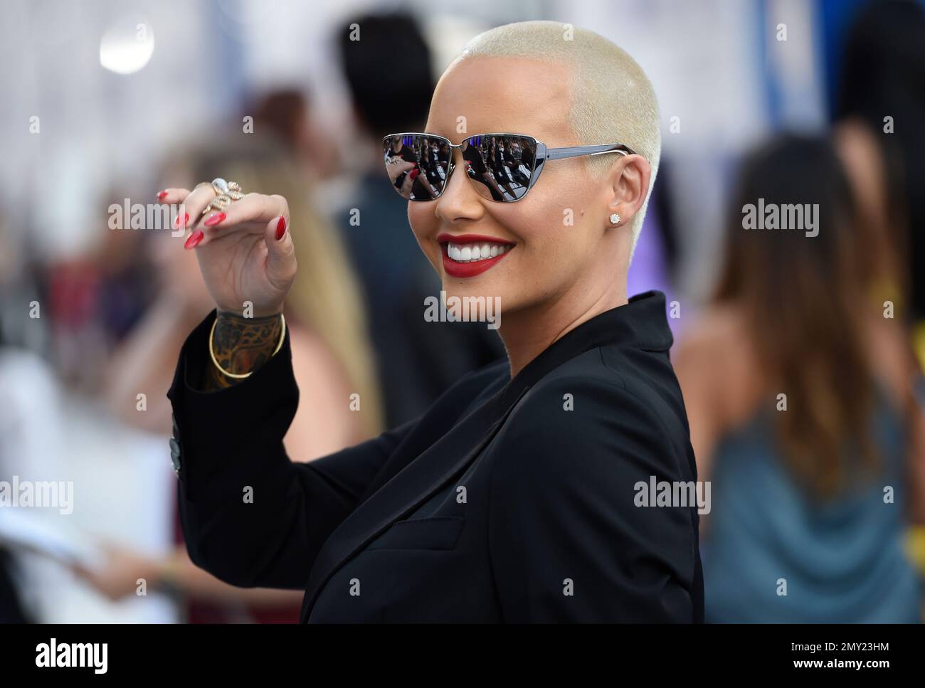 Amber Rose arrives at the MTV Video Music Awards at Madison Square ...