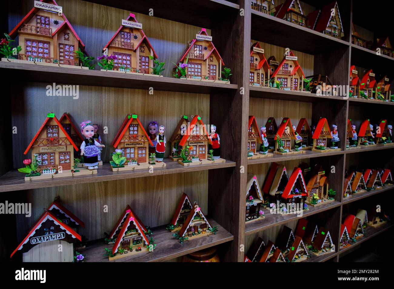 Shelf with a sample of small gifts or souvenirs alluding to the classic ...