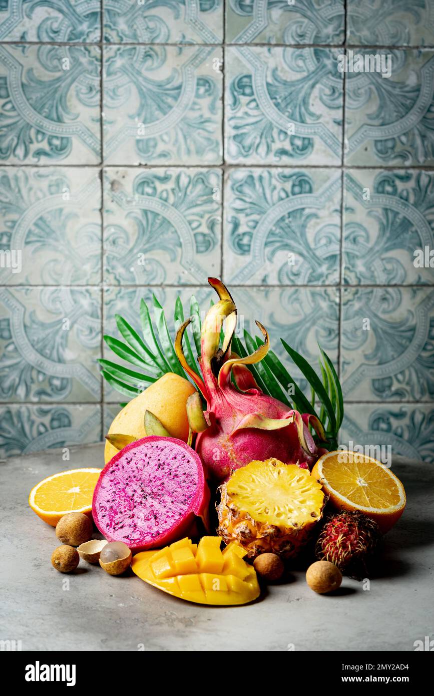 Composition of tropical fruits Stock Photo - Alamy