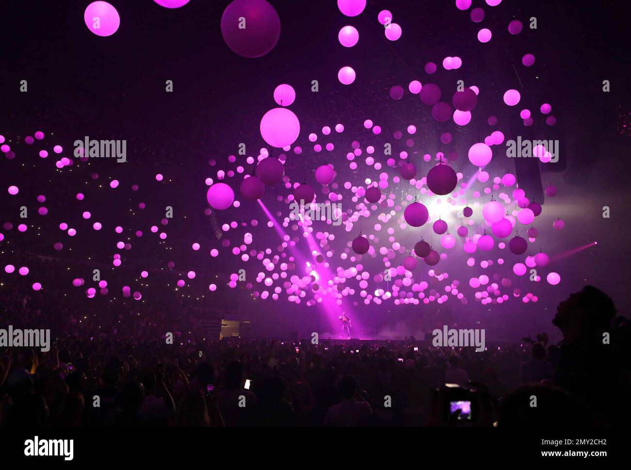 Drake performs at Philips Arena on Thursday, August 25, 2016, in ...
