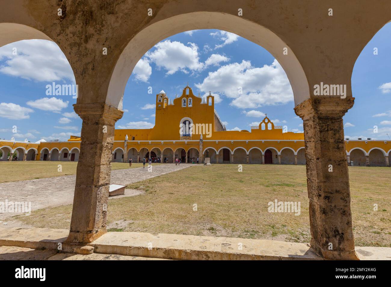 Arches and Atrium of the Monastery of San Antonio de Padua in Izamal ...
