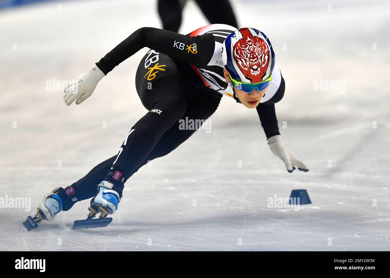 Dresden, Germany. 04th Feb, 2023. Short track: World Cup, 1500 m, men, at JOYNEXT Arena Dresden ...