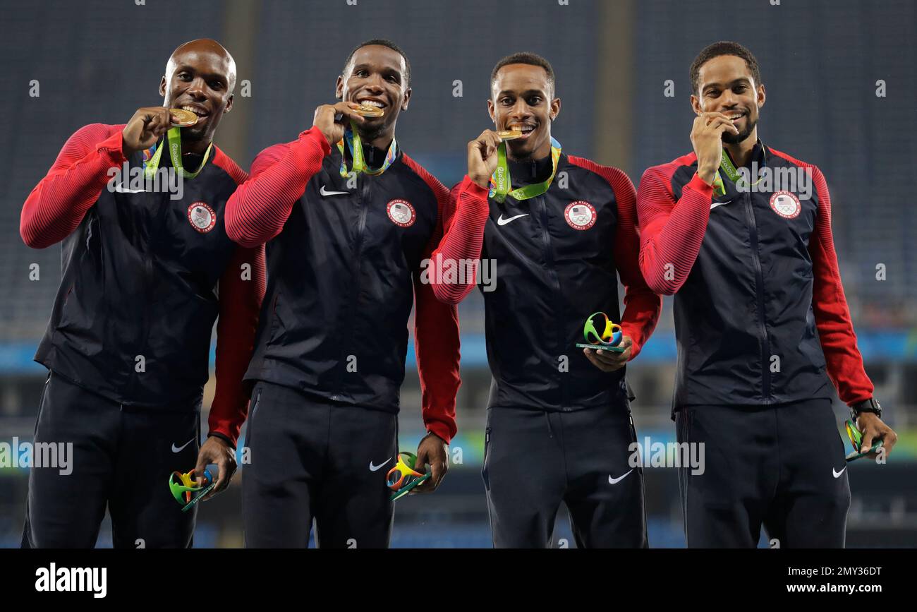 The United States men's 4x400 meter relay team members LaShawn Merritt ...