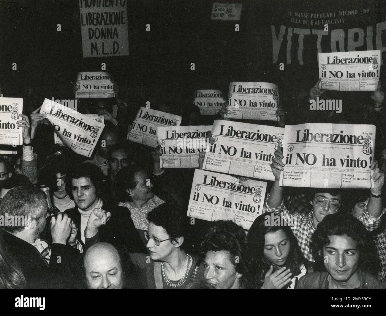 1974 italy referendum hi-res stock photography and images - Alamy