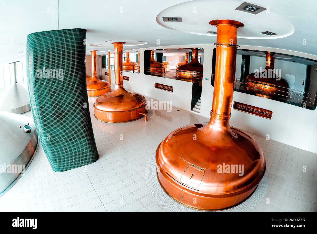 Vintage large copper brewer kettle Stock Photo - Alamy