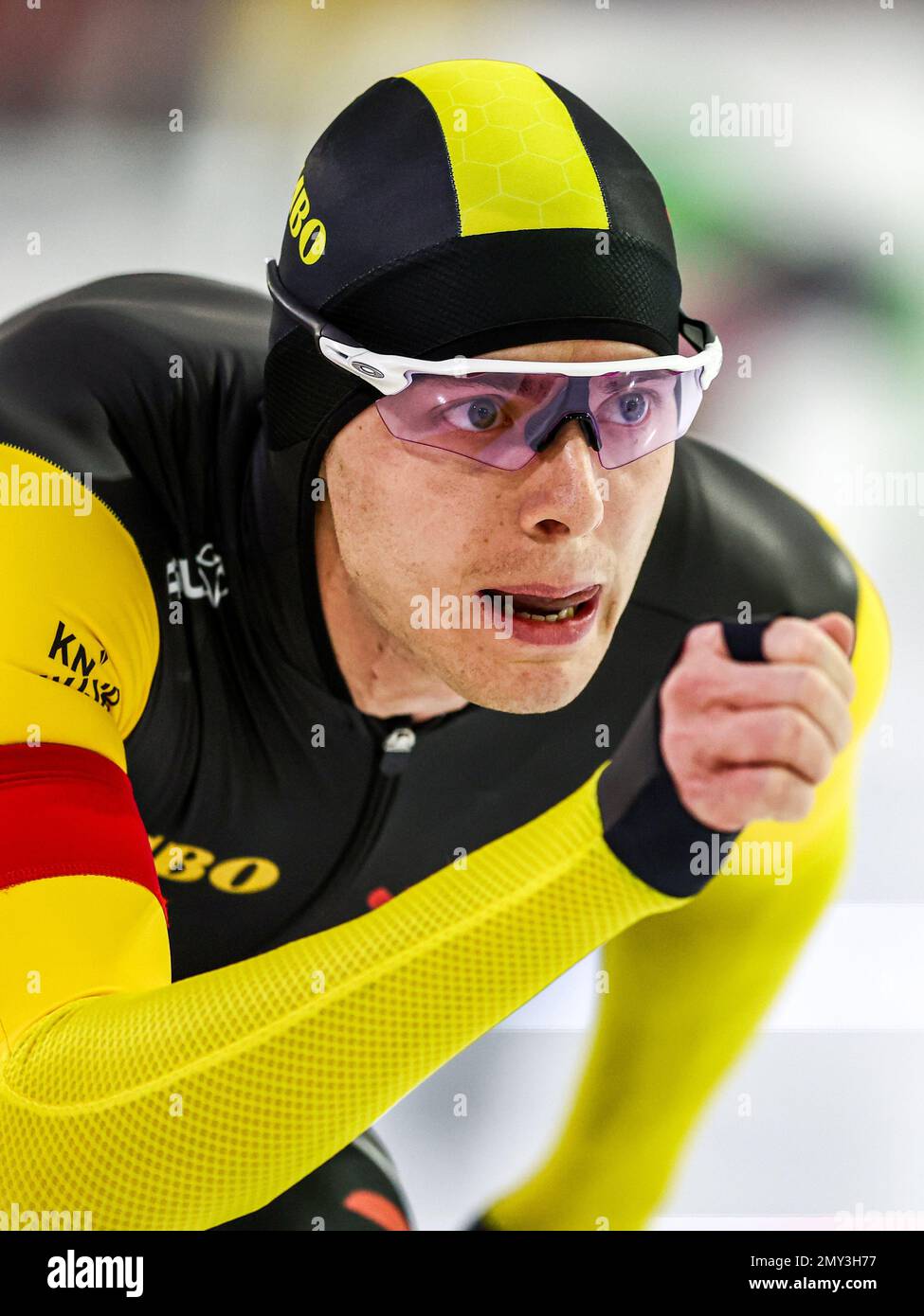 HERENVEEN - Jordy van Workum in action on the 1500 meters during the ...