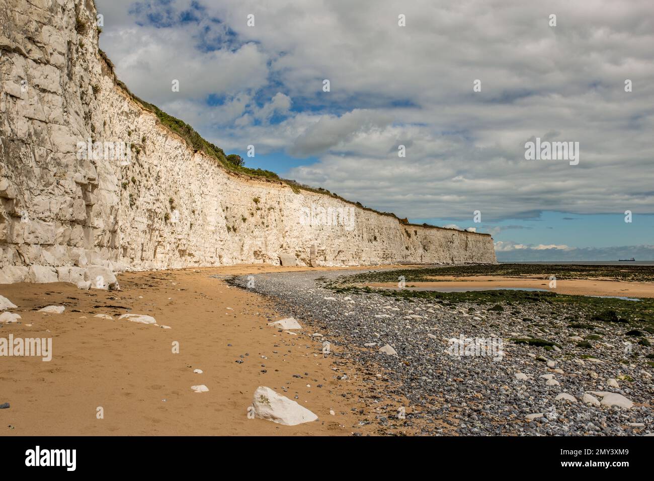 Golden sand of Viking Bay Broadstairs, Thanet, Kent, UK and the ...
