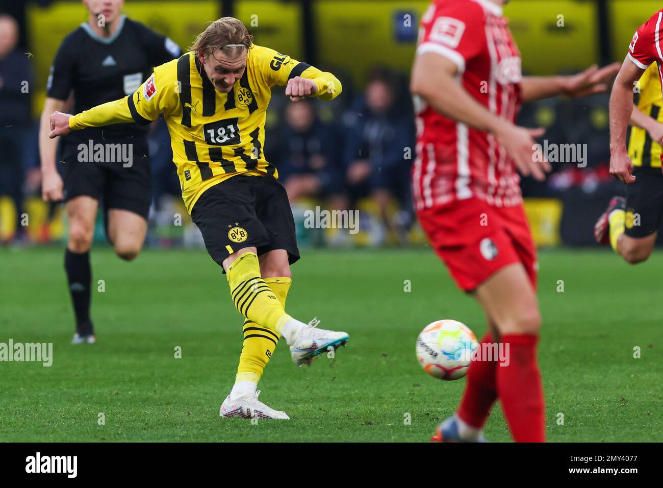 DORTMUND, GERMANY - FEBRUARY 4: Julian Brandt of Borussia Dortmund ...