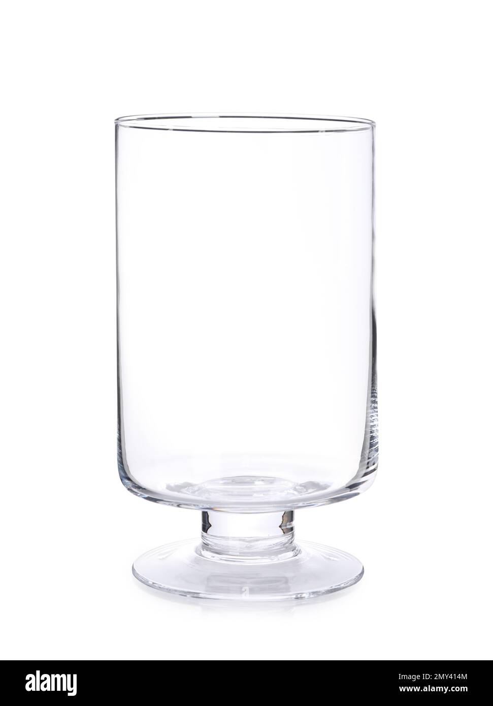 Stylish empty glass vase isolated on white Stock Photo - Alamy