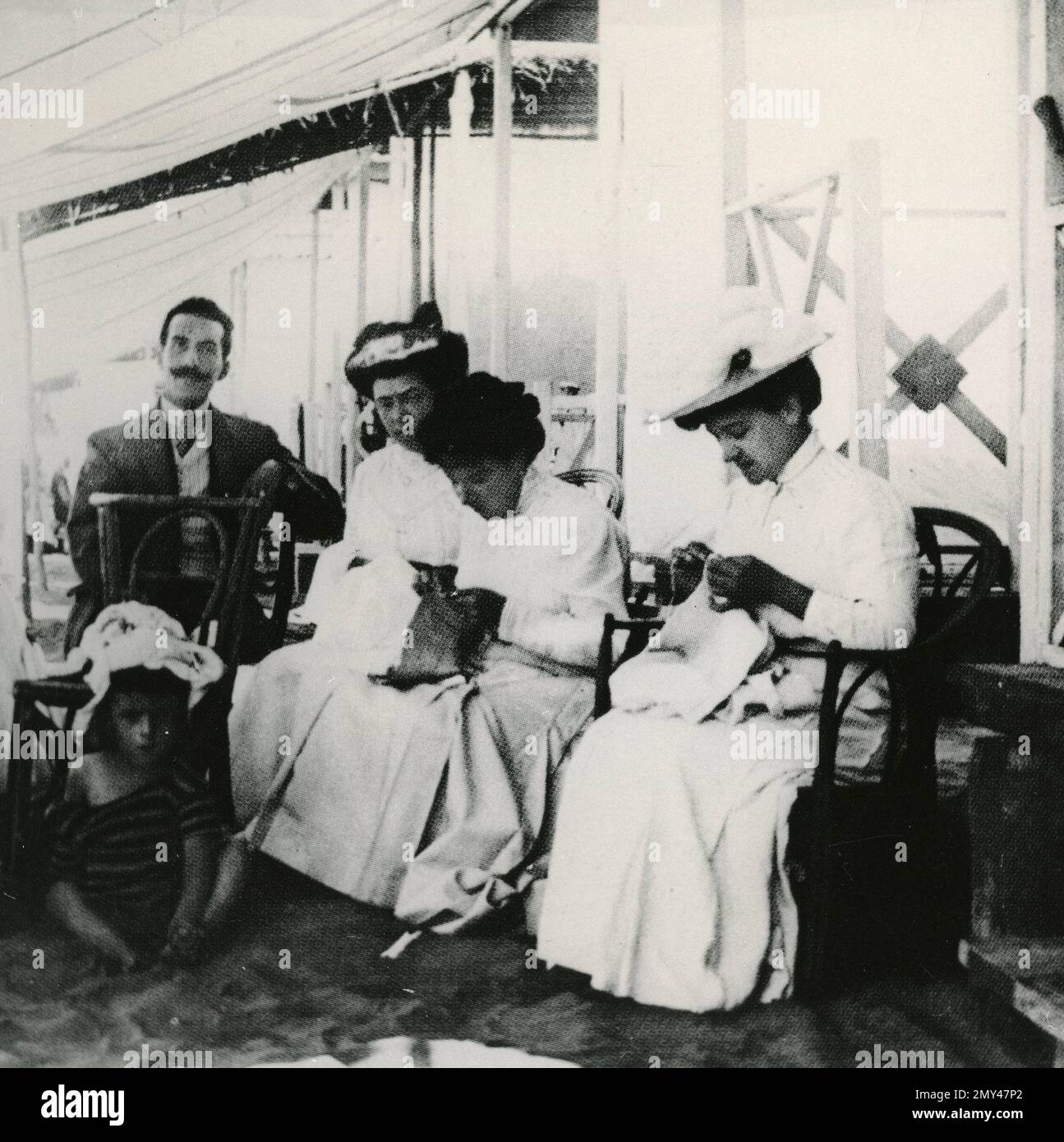 Life in 1800s hi-res stock photography and images - Alamy