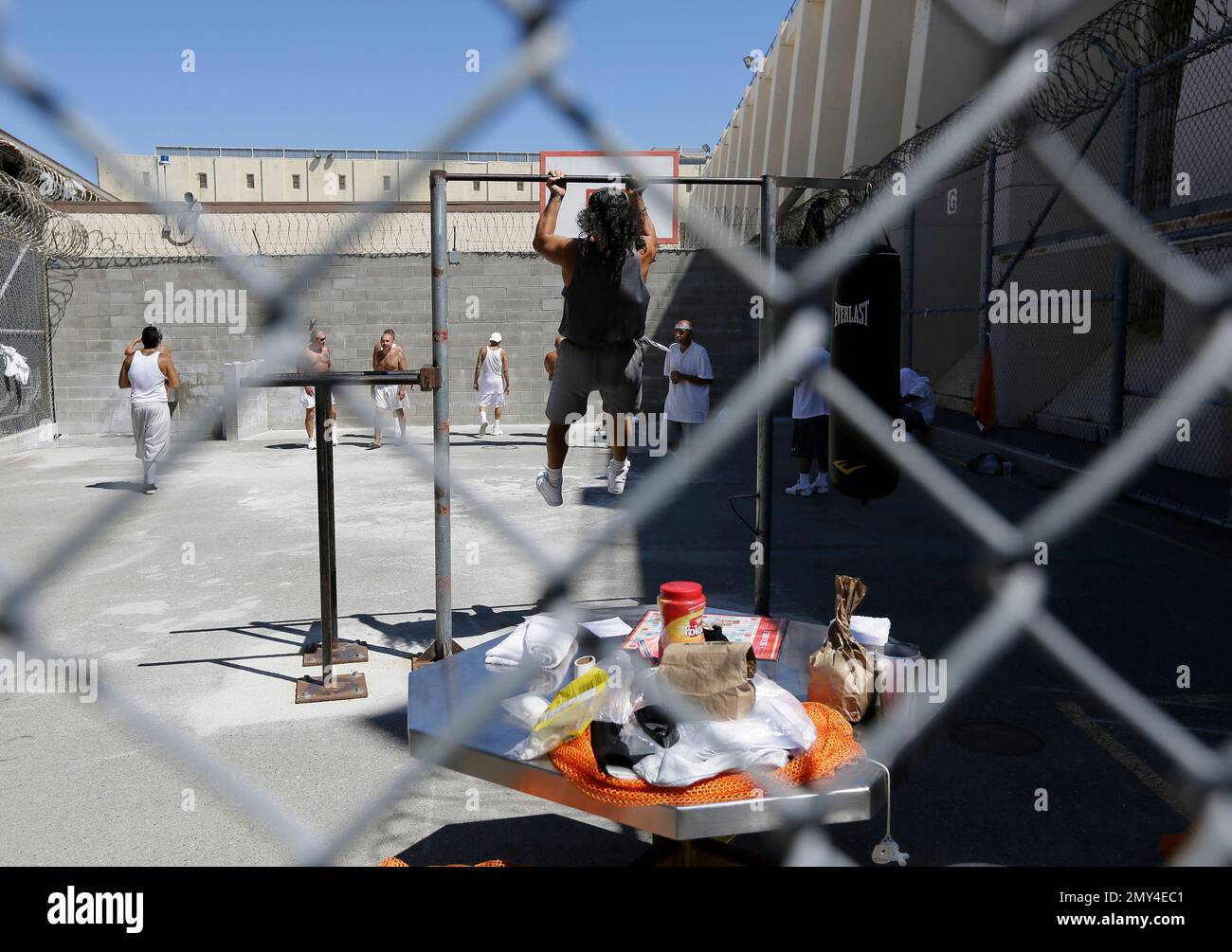 Condemned inmates are seen in an exercise yard on death row at San ...
