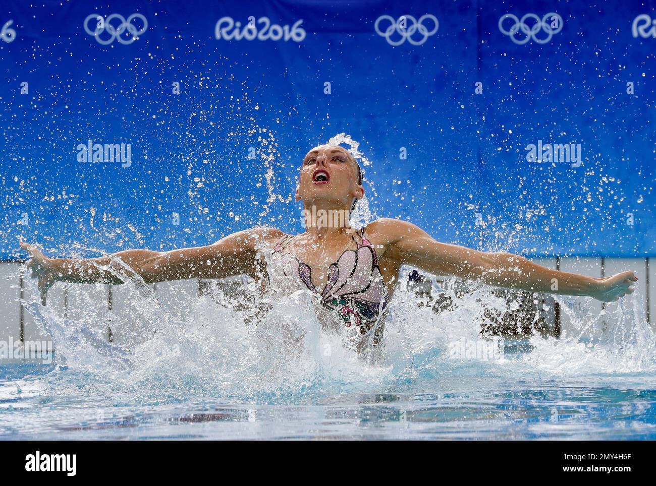 Russia's gold medalists Natalia Ishchenko and Svetlana Romashina ...