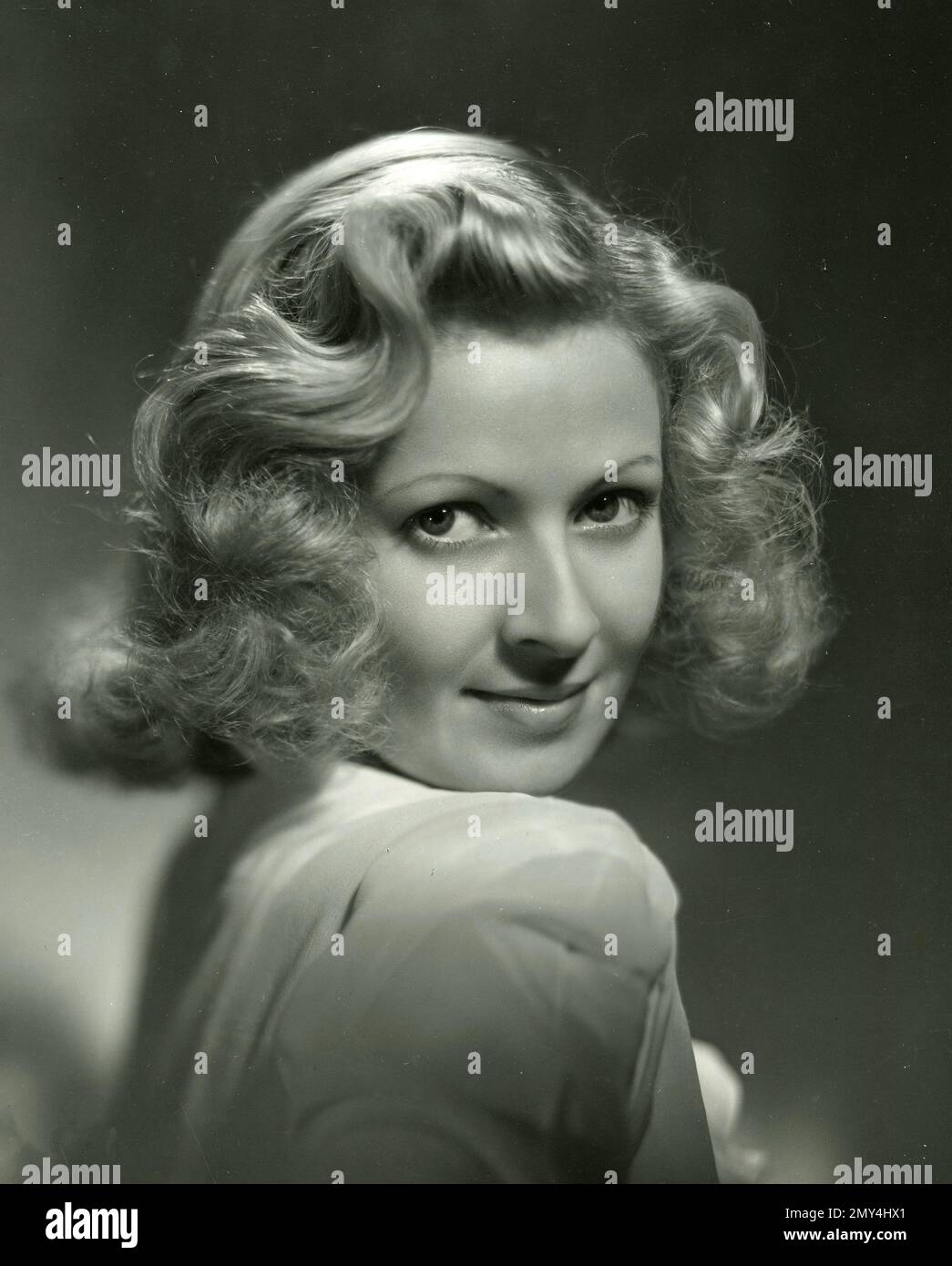 Italian film actress Silvana Jachino, 1940s Stock Photo - Alamy