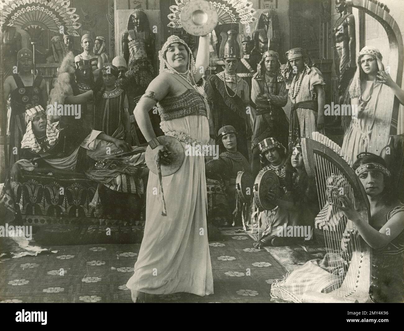 Scene from the movie Marcantonio and Cleopatra, Italy 1913 Stock Photo ...