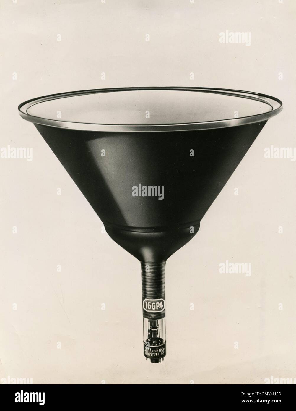 1950 television hi-res stock photography and images - Alamy