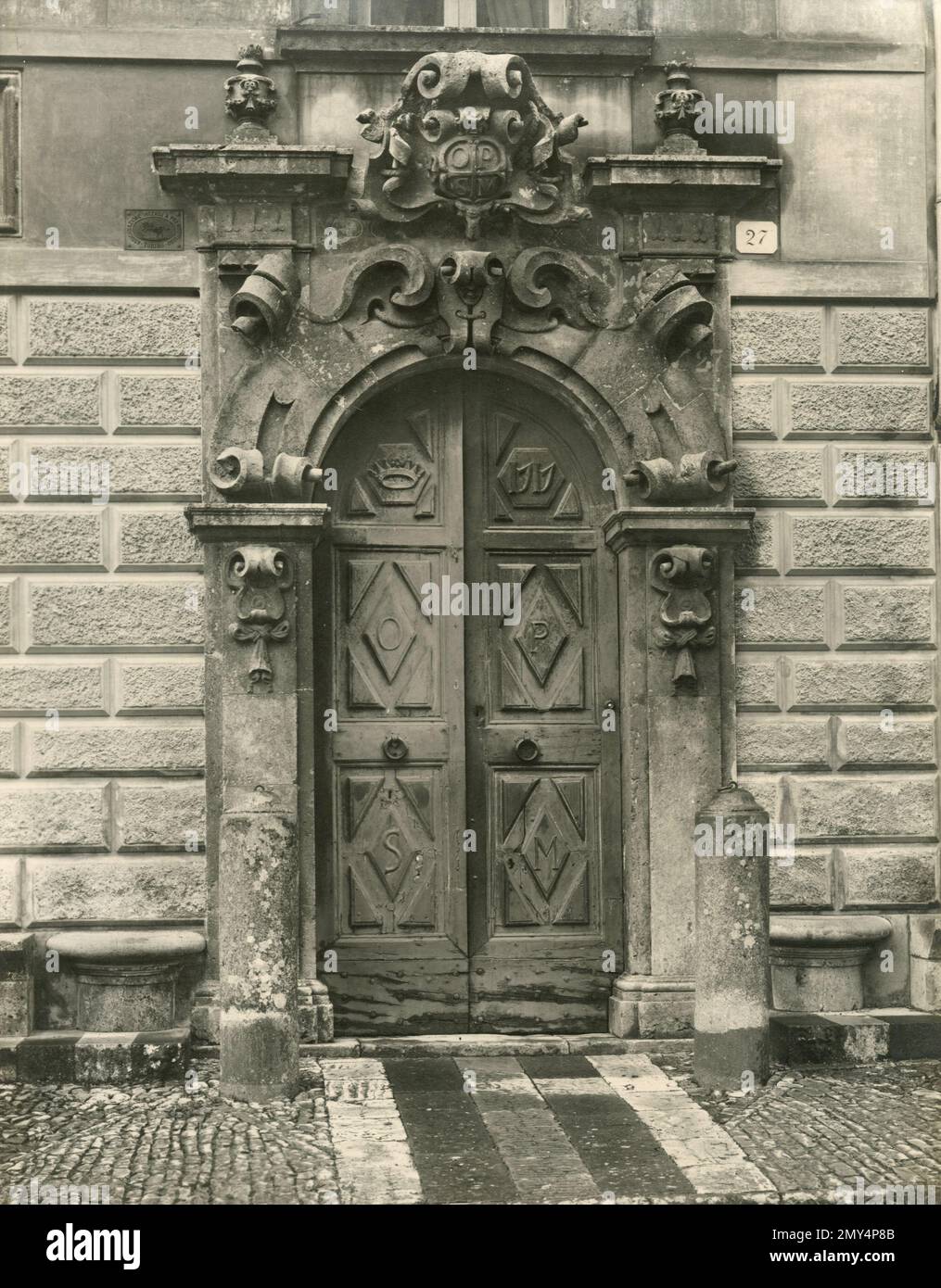Lateral Door of the Palazzo dell'Opera del Duomo, Orvieto, Italy 1930s ...