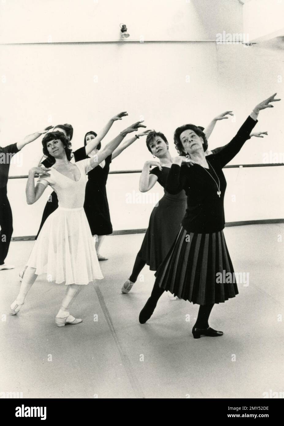 Pamela May demonstrates in the Royal Academy of Dancing professional ...