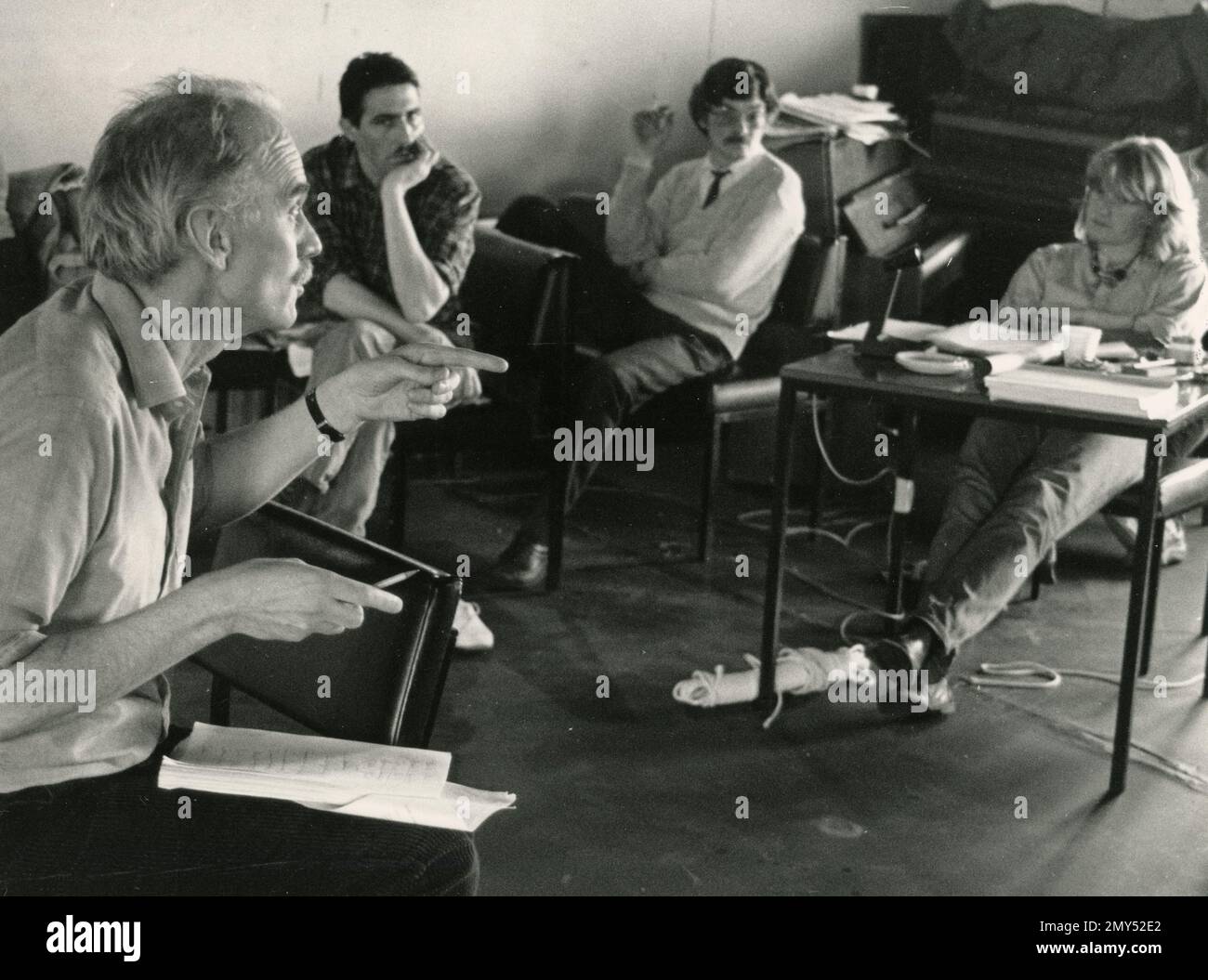 Director Giles Havergal leading rehearsals of the Glasgow Citizens ...