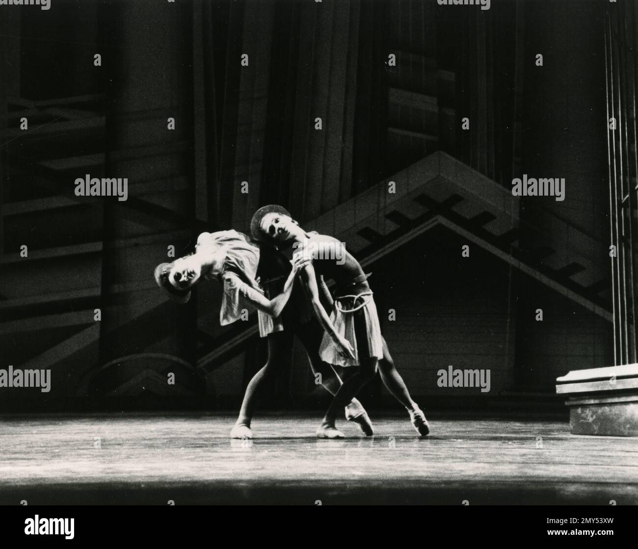 Dance rules hi-res stock photography and images - Alamy