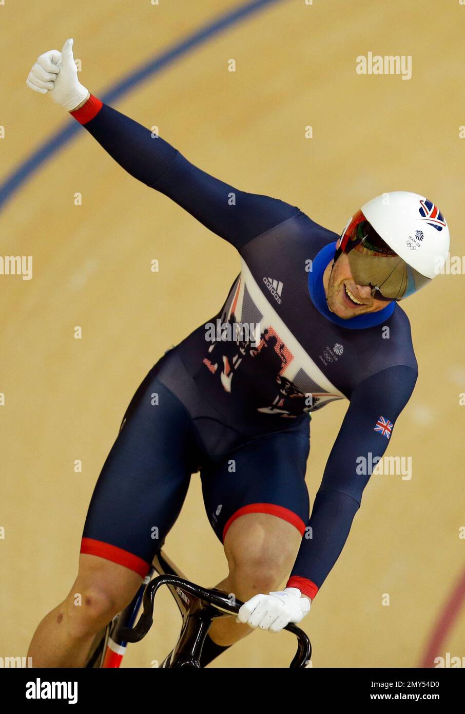 Jason Kenny of Britain celebrates after winning gold in the men's ...