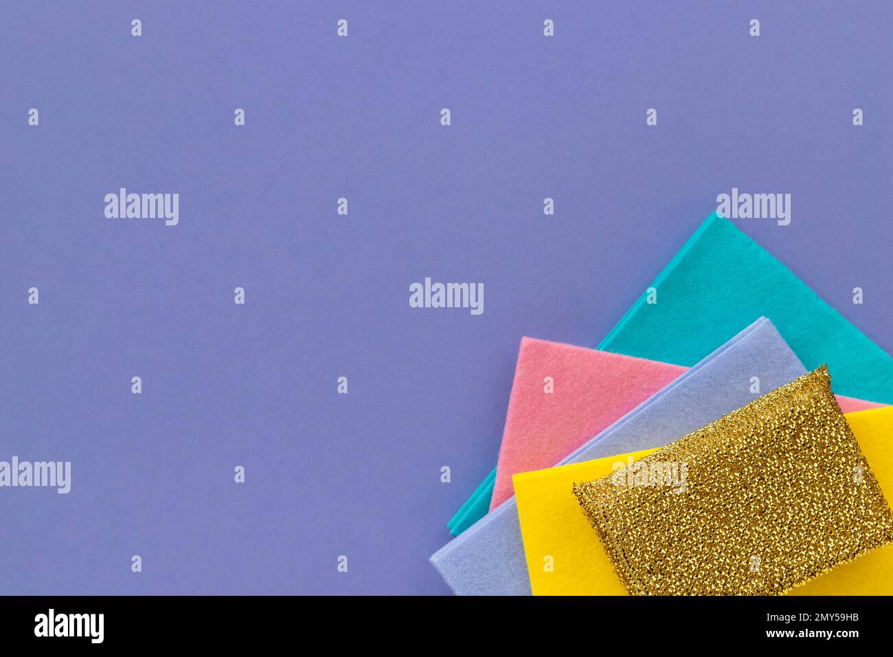 Purple rags hi-res stock photography and images - Alamy