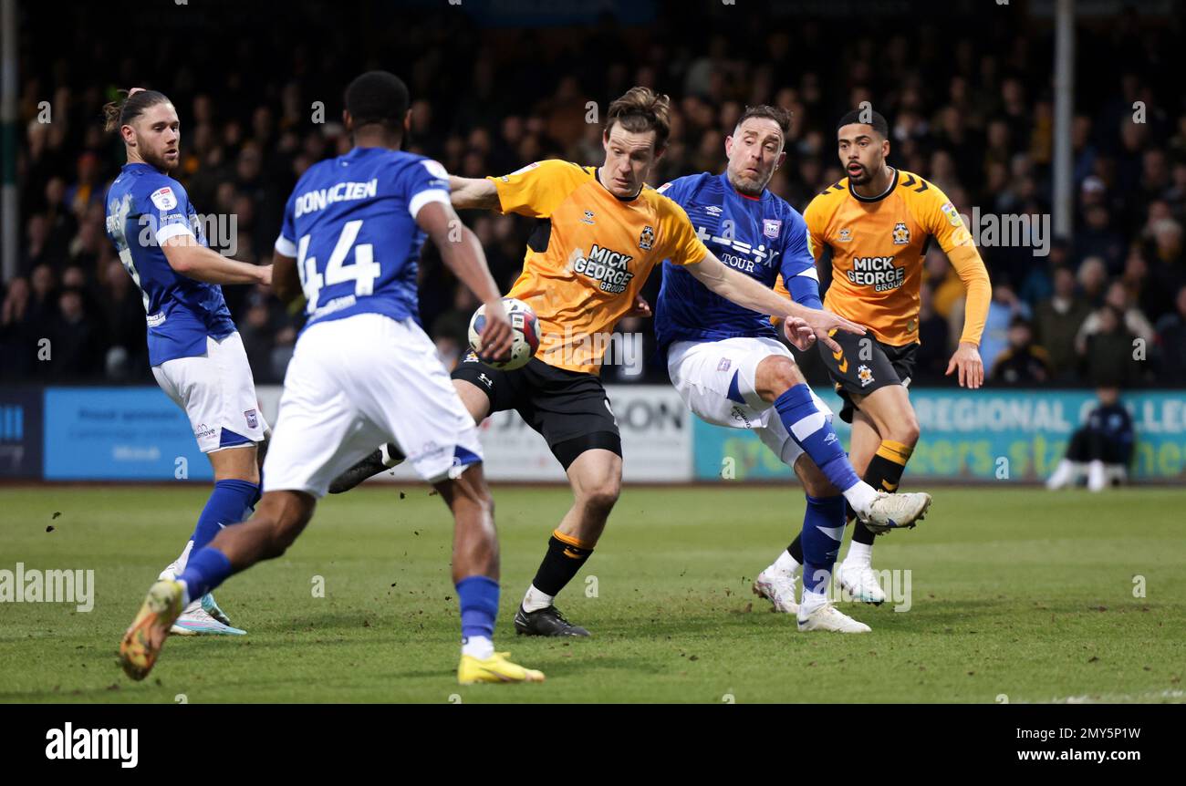Cambridge united 2023 goal hi-res stock photography and images - Alamy