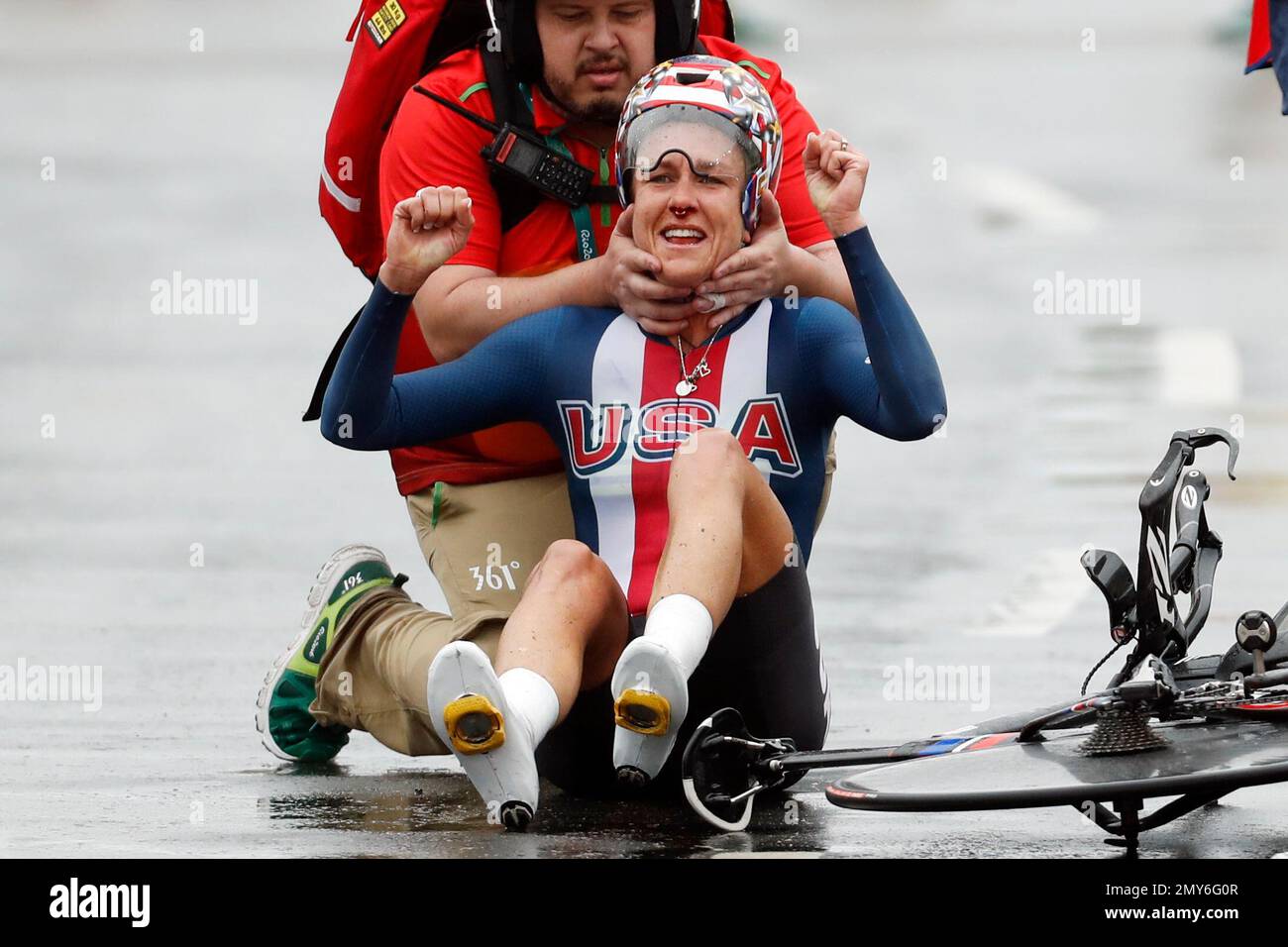 Cyclist Kristin Armstrong of the United States celebrates after ...