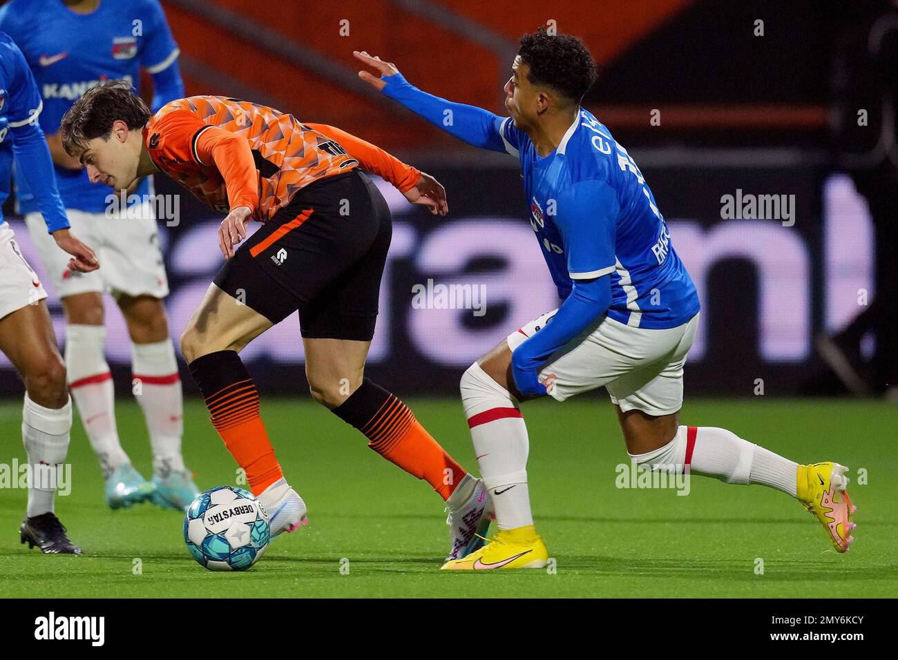 VOLENDAM - (lr) Josh Flint of FC Volendam, Myron van Brederode of AZ ...